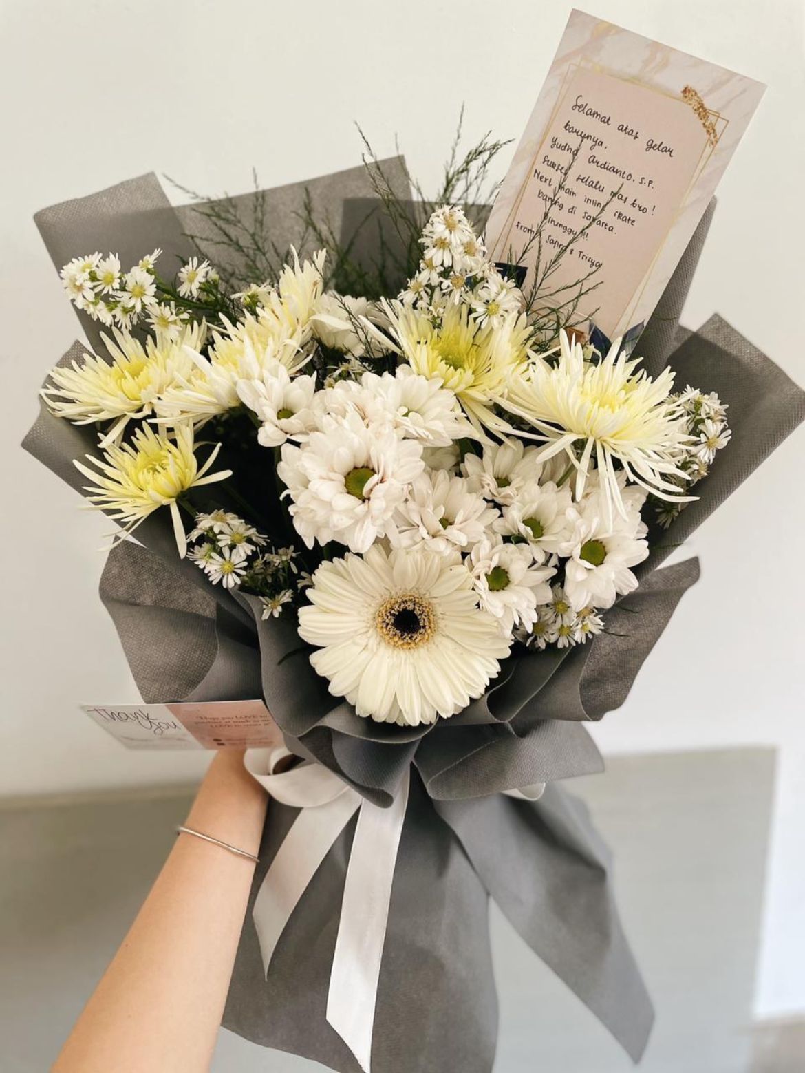 Beverly Florist - Keindahan Bunga untuk Setiap Momen